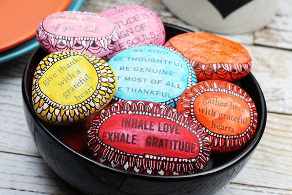 Book Themed Activities - Gratitude Rocks - GetLitt!