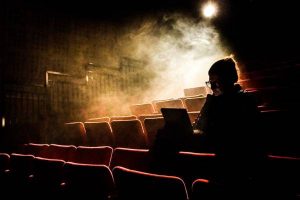 How To Write A Movie Review!! | Know Industry Experts Methods | GetLitt!